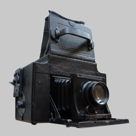 The 3A Graflex Roll Film Reflex Camera 1907 - 1926